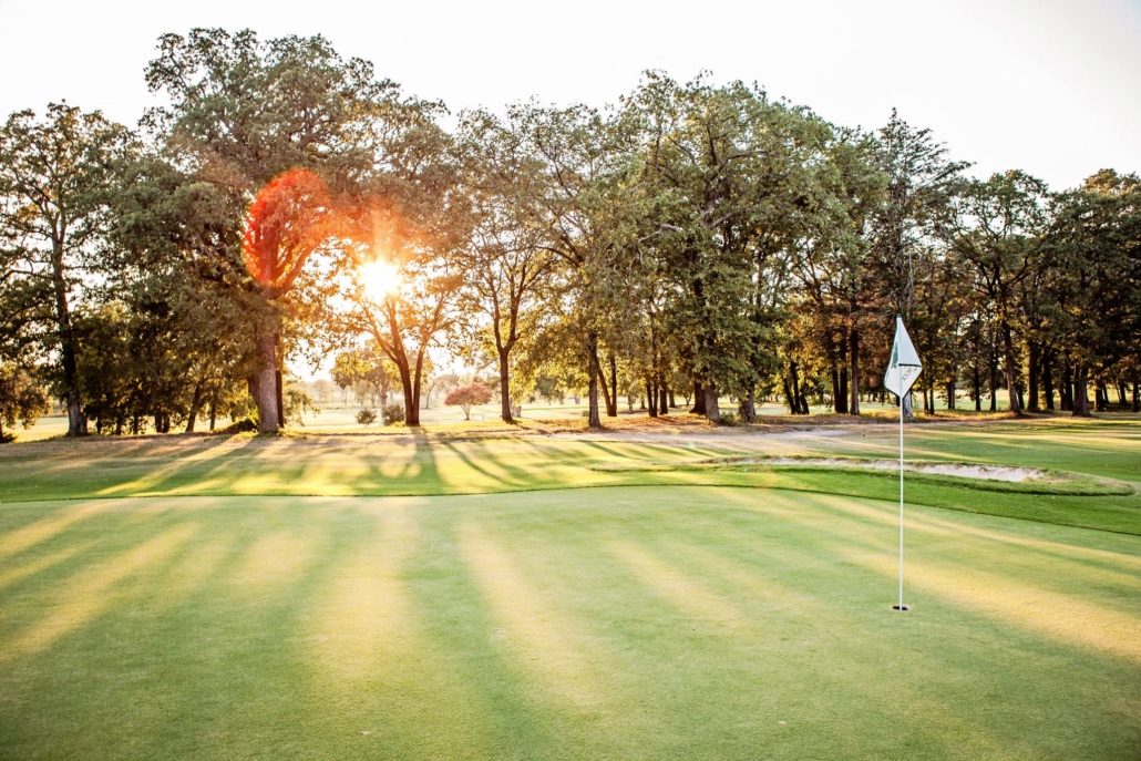 - The Oaks Country Club